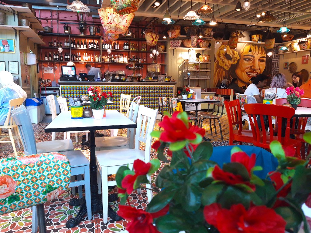 A Lebanese Lunch with a Splash of Colour - Cherryl's Blog